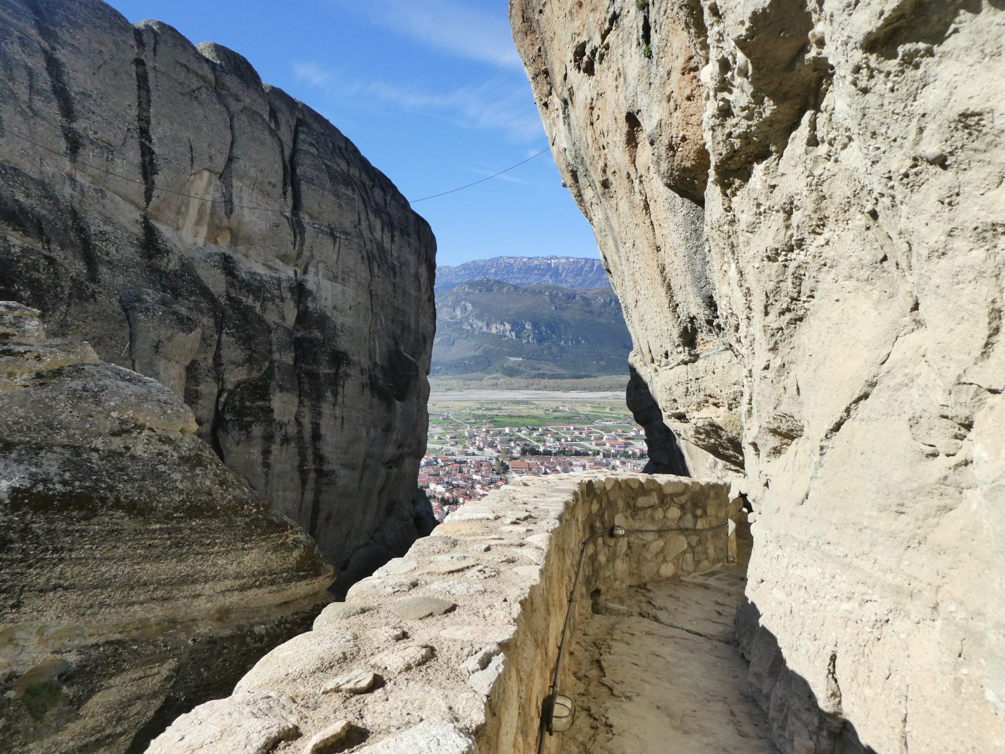 The Romantic Couples Travel Guide to Meteora - Planet Full Of Love
