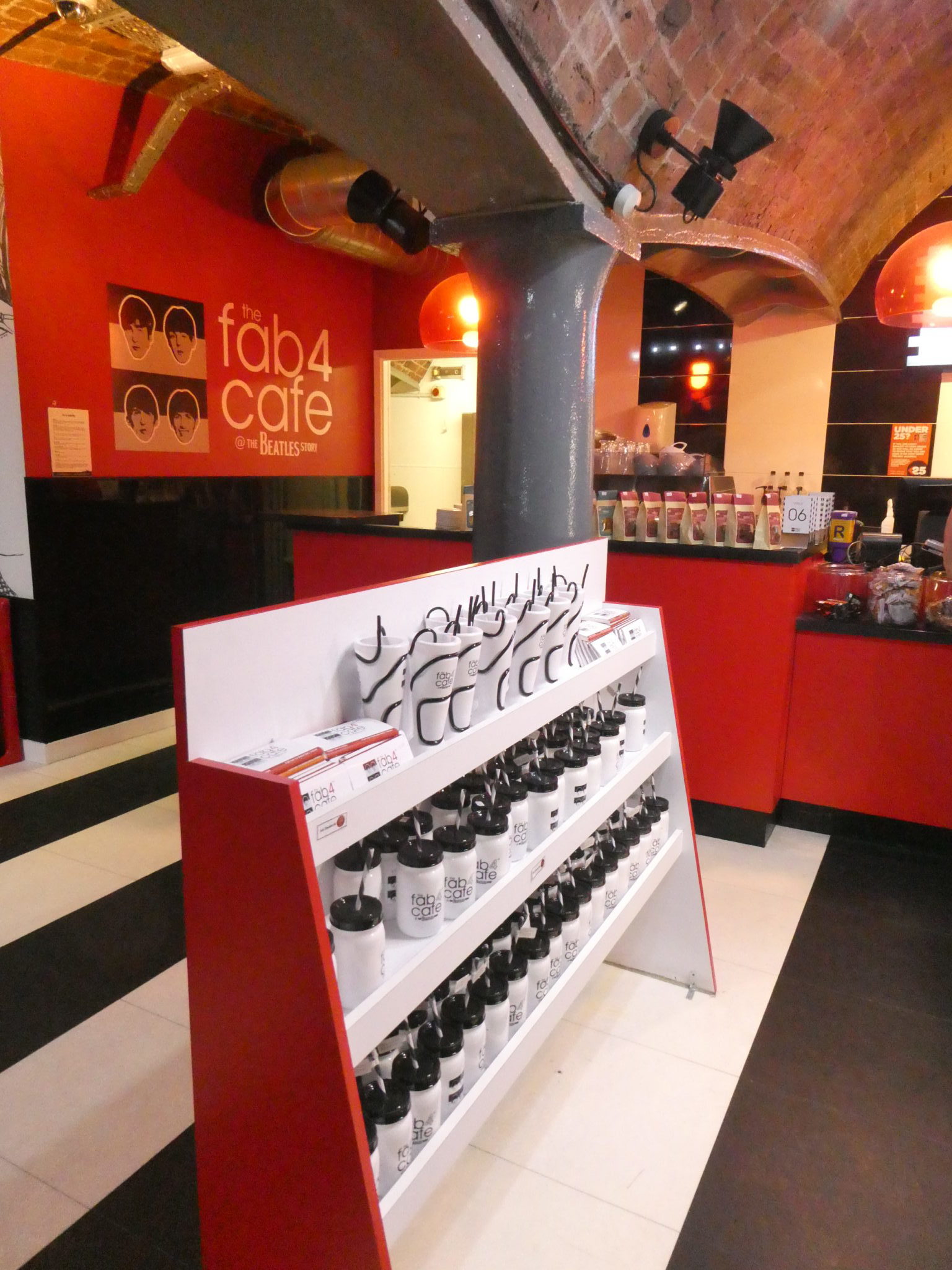 Amazing Days Out: The Beatles' Story, Liverpool - Planet Full Of Love